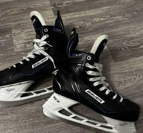 Коньки хоккейные bauer XLP