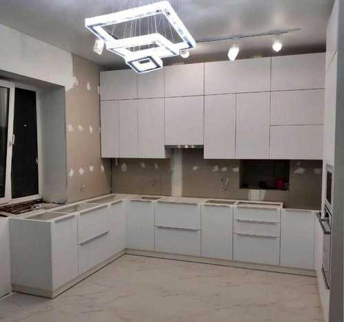 Кухонные гарнитуры на заказ Эклектика