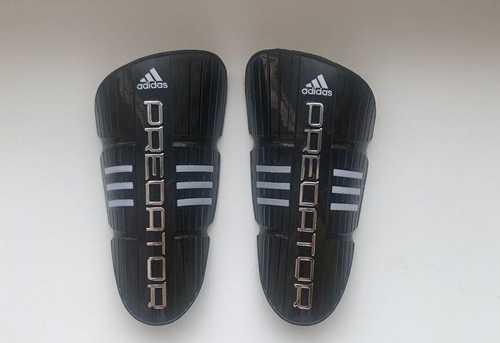 Щитки футбольные детские Adidas Predator черные