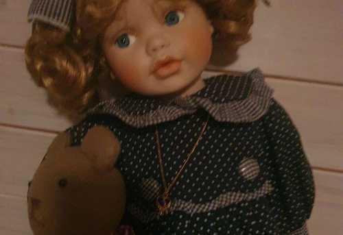 Кукла фарфоровая коллекционная клеймо