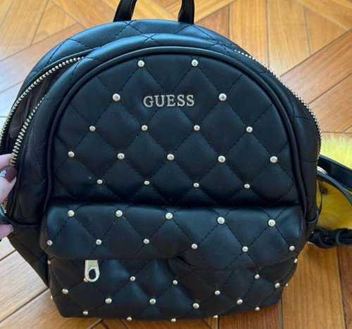 Рюкзак Guess