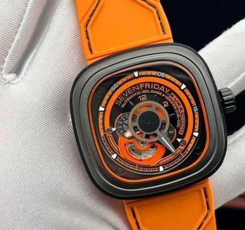 Часы мужские оранжевые Sevenfriday