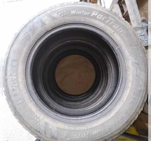 Kumho Winter Portran CW11 215/65 R16C