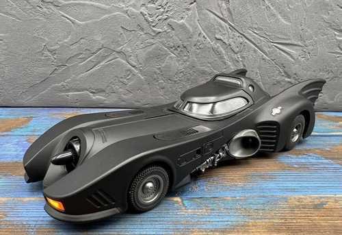 Модель автомобиля Бэтмена Batmobile 1989