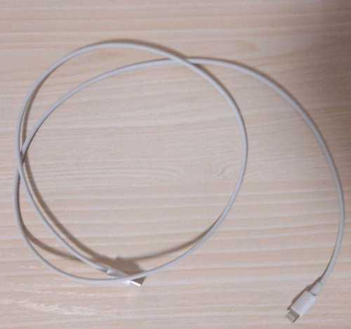 Провод apple айфон 1м выглядит как оригинальный