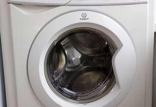 Узкая стиральная машина Индезит 4кг