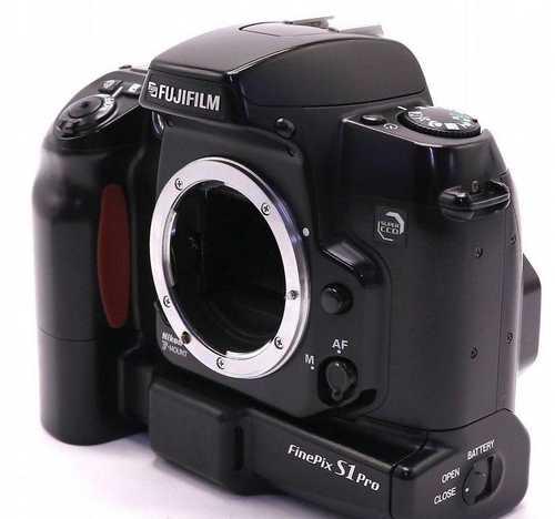 Fujifilm FinePix S1 Pro body