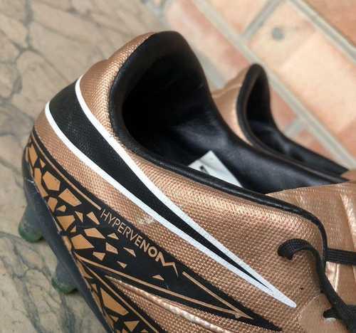 Бутсы Nike hypervenom