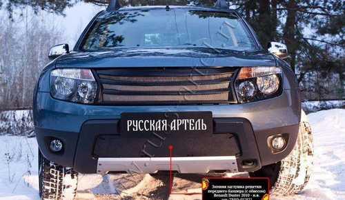 Заглушка решетки переднего бампера Renault Duster