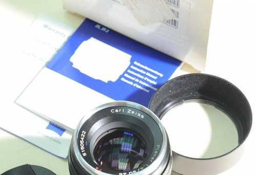 50mm Carl Zeiss Planar ZE Canon f/1.4