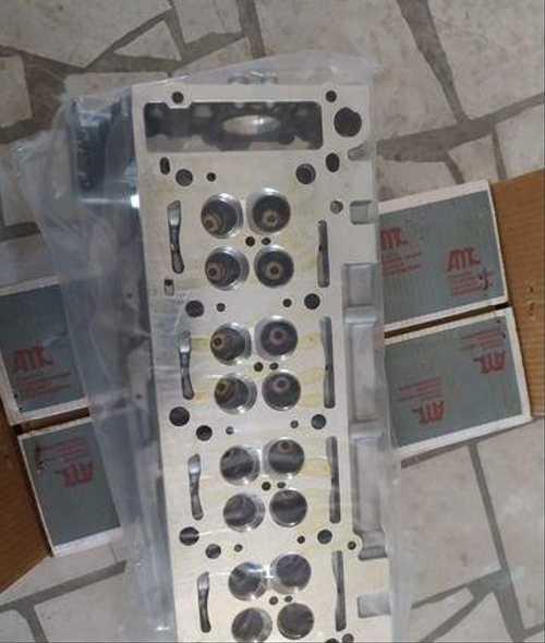 Головка блока Mercedes Benz Spinter 413 515