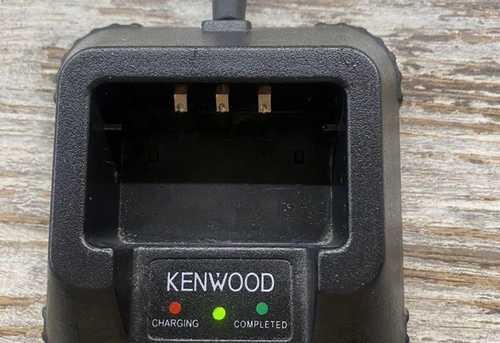 Зарядный стакан с адаптером для рации Kenwood TKF8