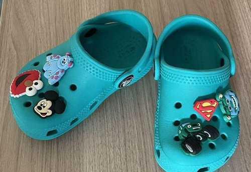 Crocs с джибитсами детские