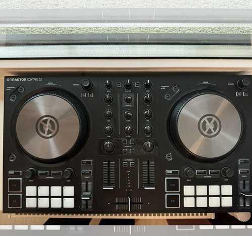 Dj контроллер traktor kontrol S2 mk3