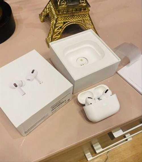 AirPods Pro с шумоподавлением