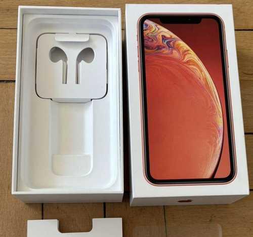 Коробки iPhone