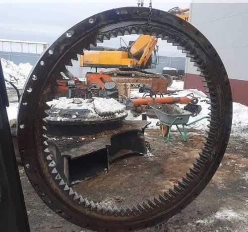 Опорно поворотное устройство Hitachi ZX370MTH