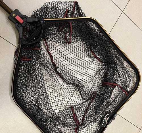Подсачек Abu Garcia Beast 80x70см
