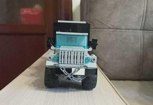 Машина из lego (оригинальные детали) самодел
