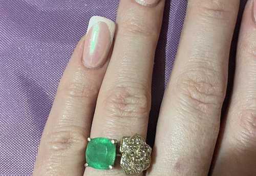 Золотое кольцо 585 зеленый гранат