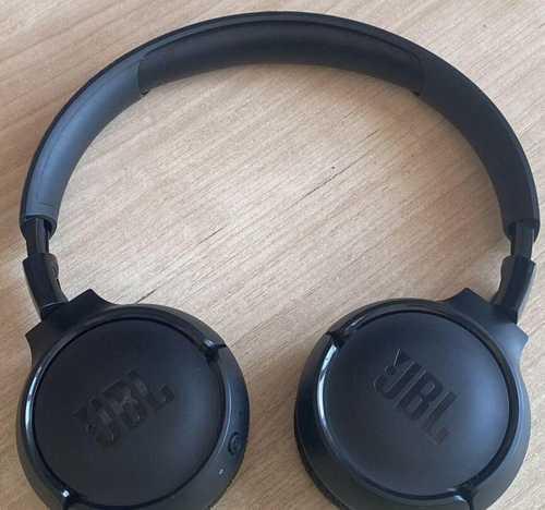 Беспроводные наушники jbl tune 520bt