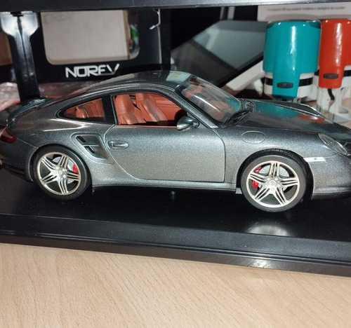 Porsche 911 Turbo 1/18 Norev