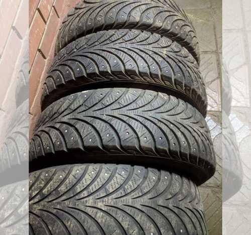 Sava Eskimo Stud 185/65 R15