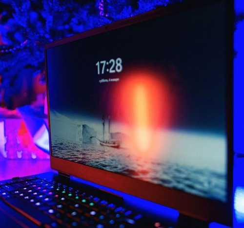 HP omen 17-CM2005