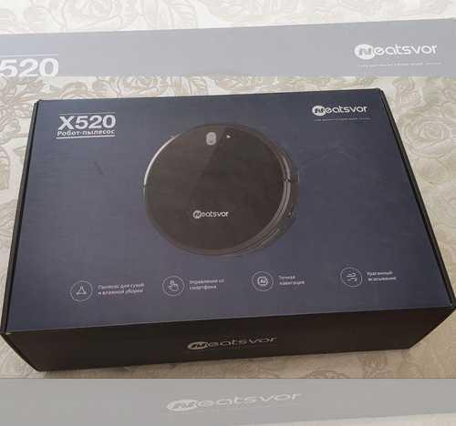 Робот-пылесос neatsvor X520