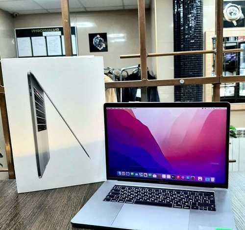 Ноутбук MacBook Pro 15 A1707 2017 Retinа 2880x1800 Intel Core i7 16GB 256GB