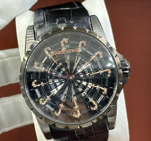 Часы Roger Dubuis Knights of the Round