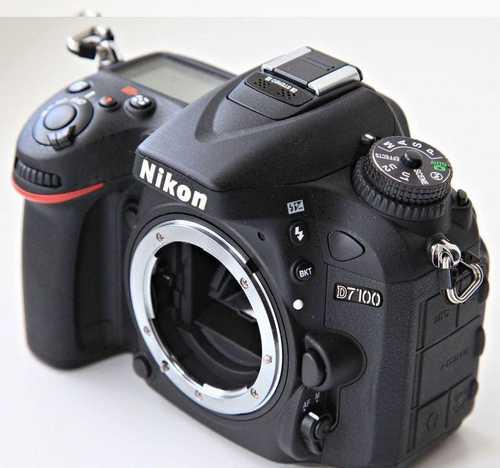 Nikon d7100 body new