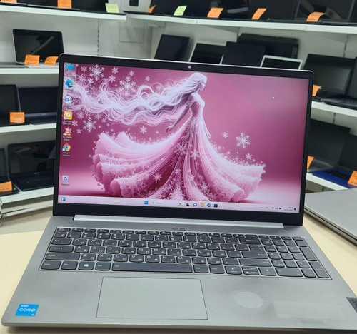 Металлический ноутбук 15.6" i3-1115G4/8GB/SSD