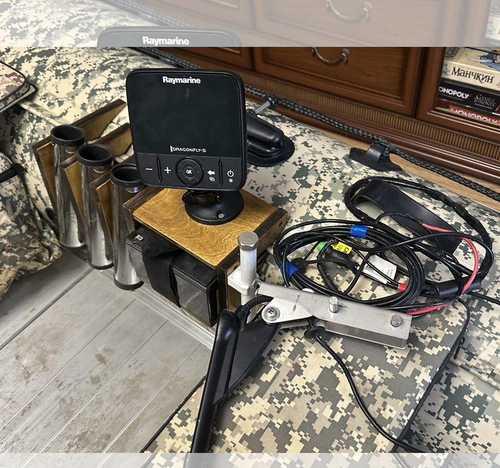 Эхолот Raymarine Dragonfly 5 Pro Sonar/GPS