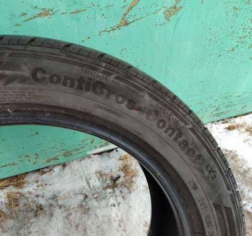 Continental ContiCrossContact LX2 215/50 R17
