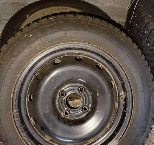 Maxxis ArcticTrekker NP3 185/65 R15 92T
