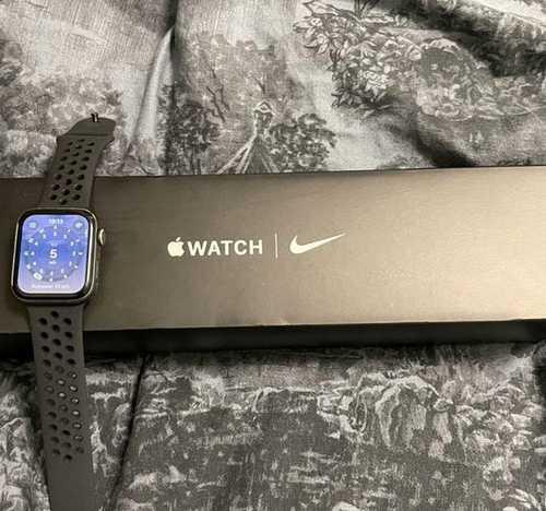 Apple watch series 5 44 mm nike edition