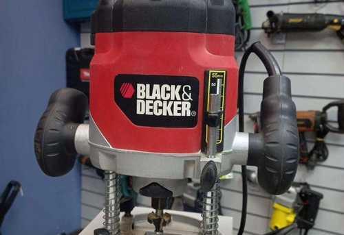 Фрезер Black Decker KW850E
