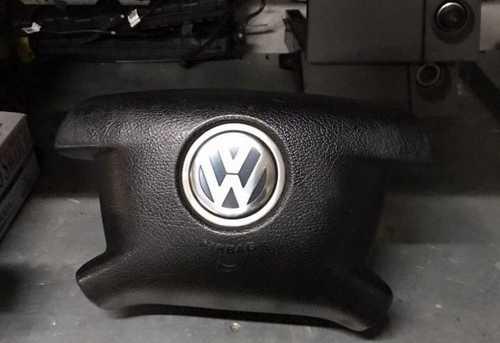 Подушка безопасности в руль, водительская VW T5