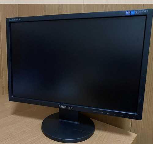 Монитор Samsung SyncMaster 943nw