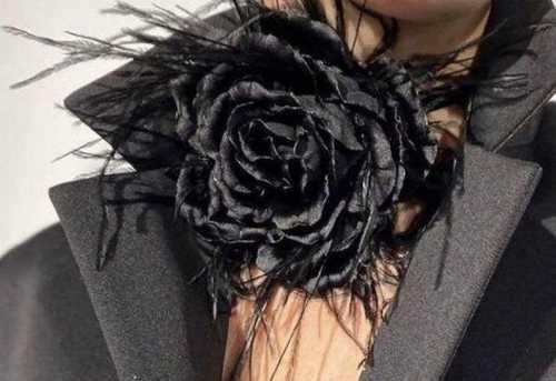 Брошь-чокер роза ручной работы