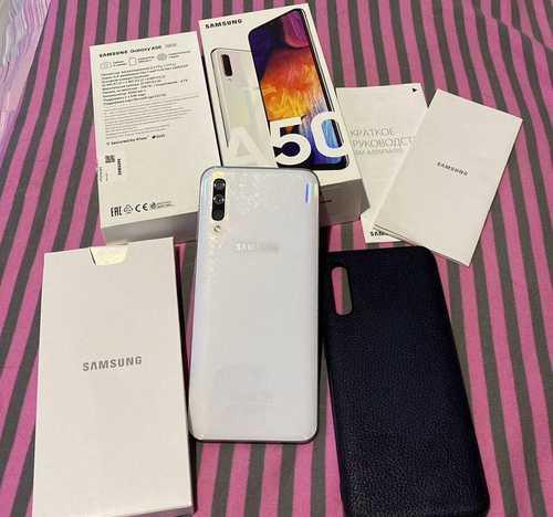 Samsung Galaxy A50, 6/128 ГБ