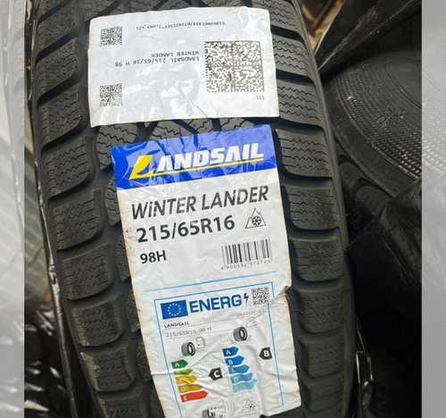 Landsail Winter Lander 215/65 R16