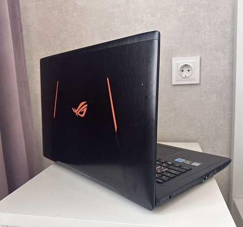 Игровой ноутбук Asus rog GL753V