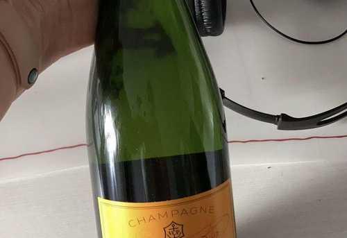 Бутылка от venve clicquot ponsardin