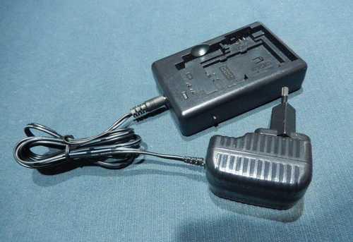 Зарядное устройство Dicom UNI-004 для Sony