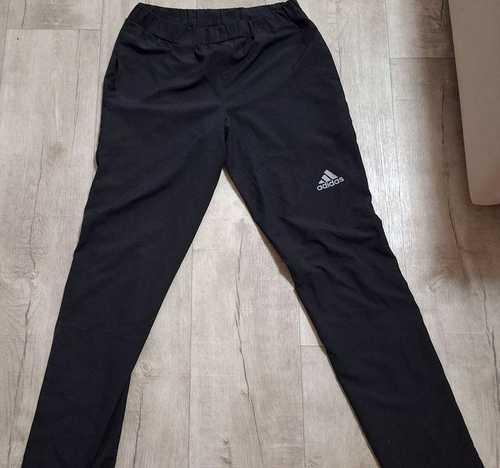 Спортивные штаны adidas