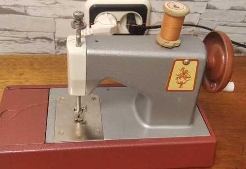 Детская швейная машинка дшм1 СССР