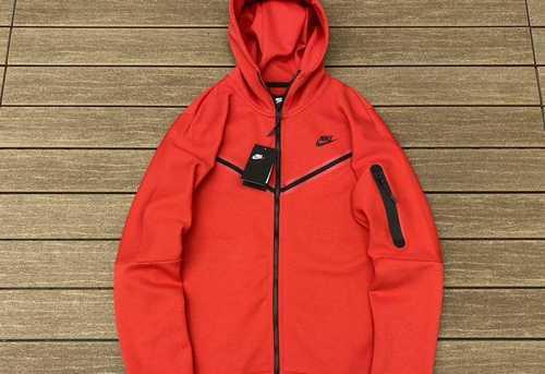 Кофта nike tech fleece красная