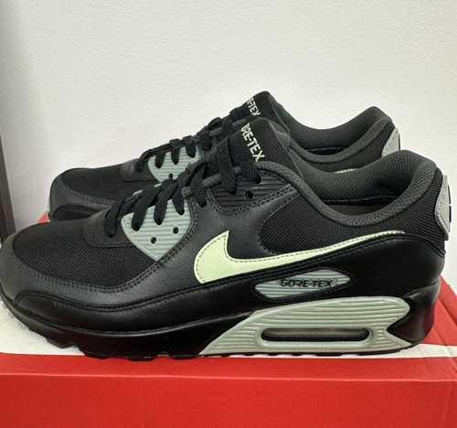 Nike Air Max 90 Gore-Tex 8.5 us